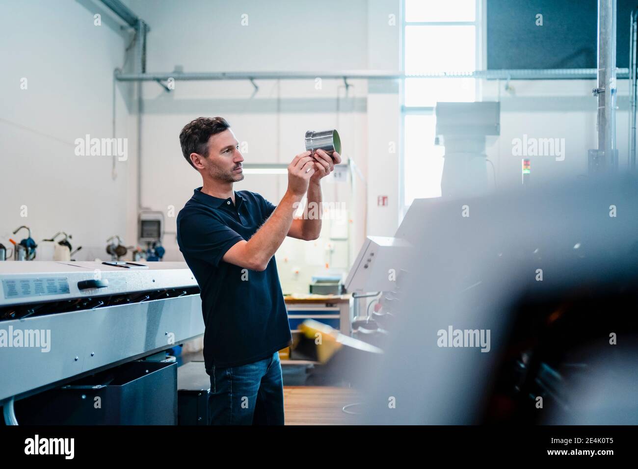 Engineer technology male machine hi-res stock photography and images ...