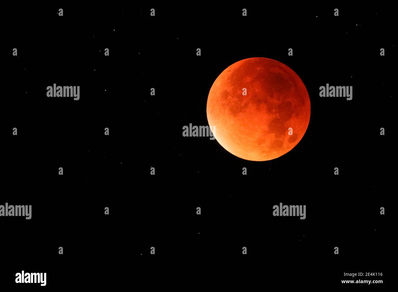 Blood moon phenomenon hi-res stock photography and images - Alamy