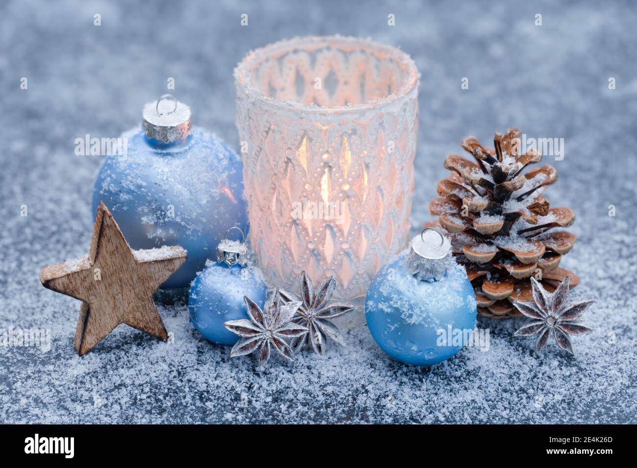 Decoration in the advent season hi-res stock photography and images - Alamy