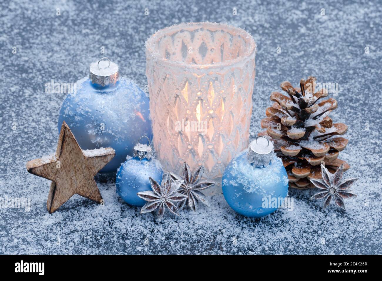 Natural Advent decoration in ice and snow Stock Photo - Alamy