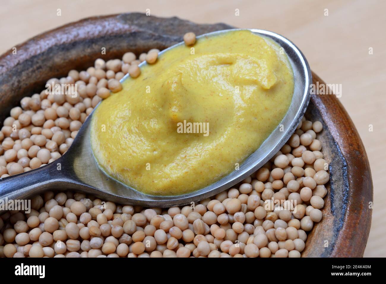 Mustard plant production hi-res stock photography and images - Alamy