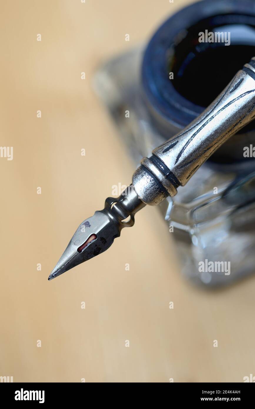 Ink reservoir hi-res stock photography and images - Alamy
