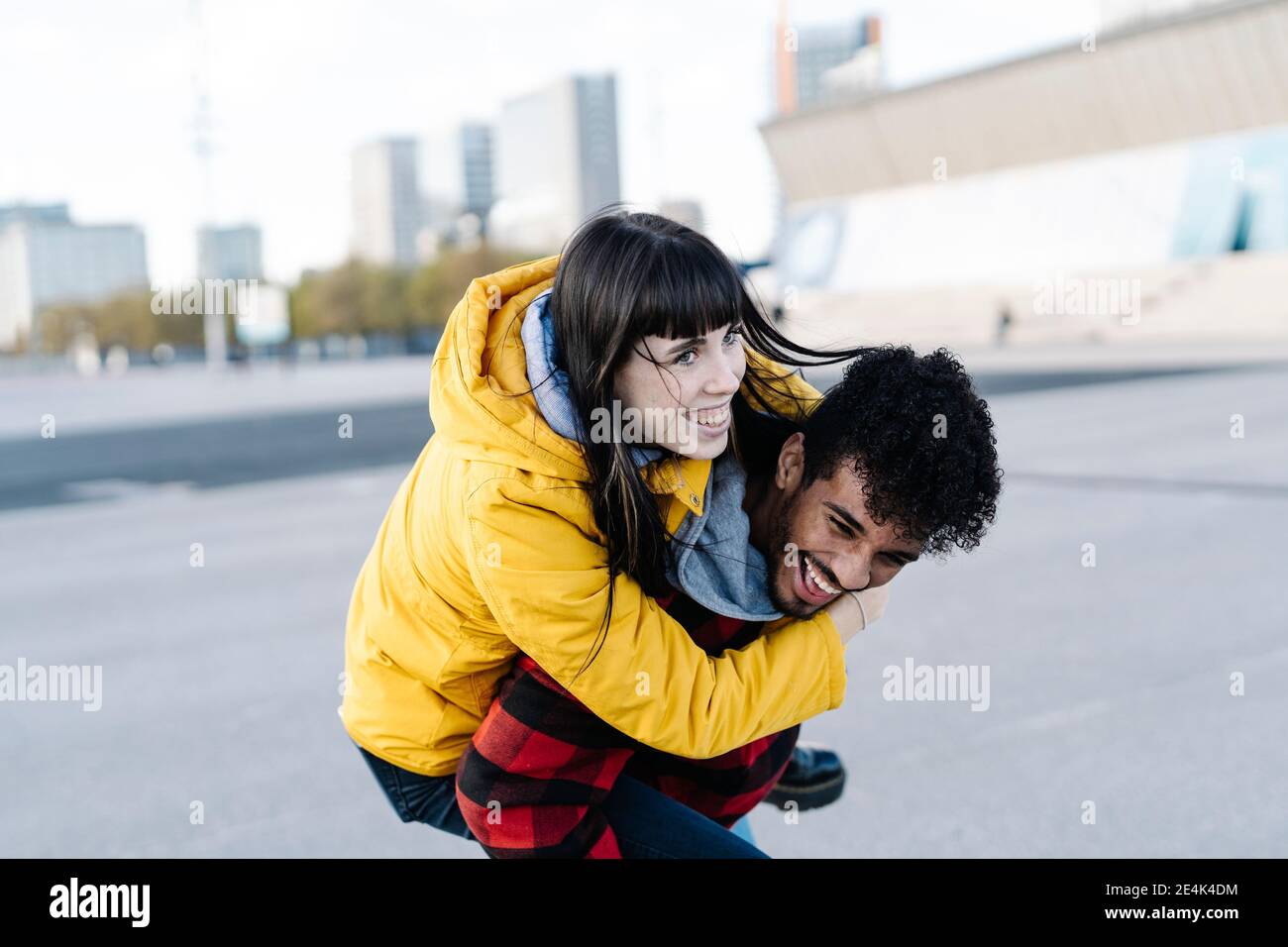 Piggybacking hi-res stock photography and images - Alamy