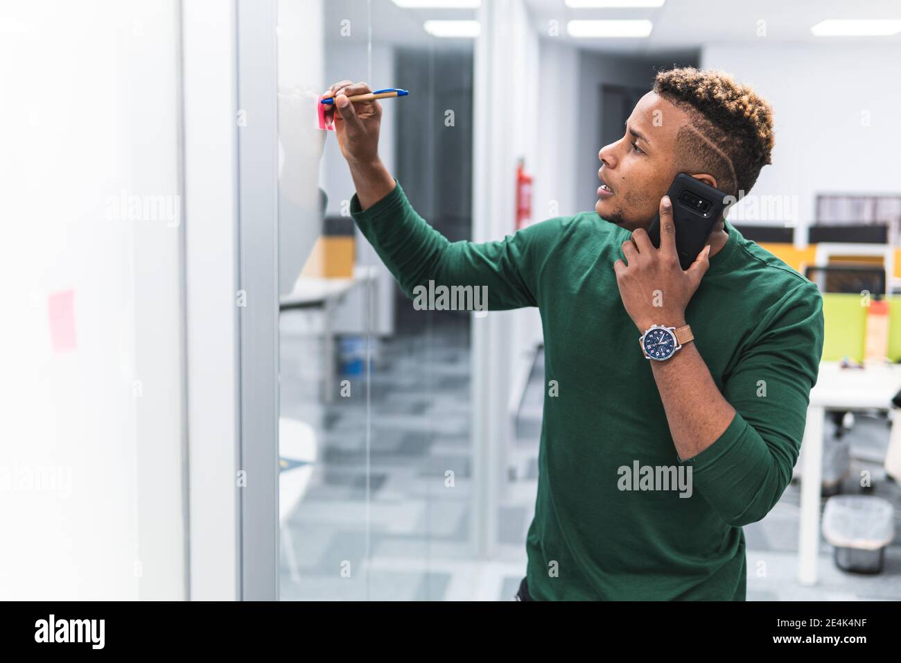 Professional note hi-res stock photography and images - Alamy