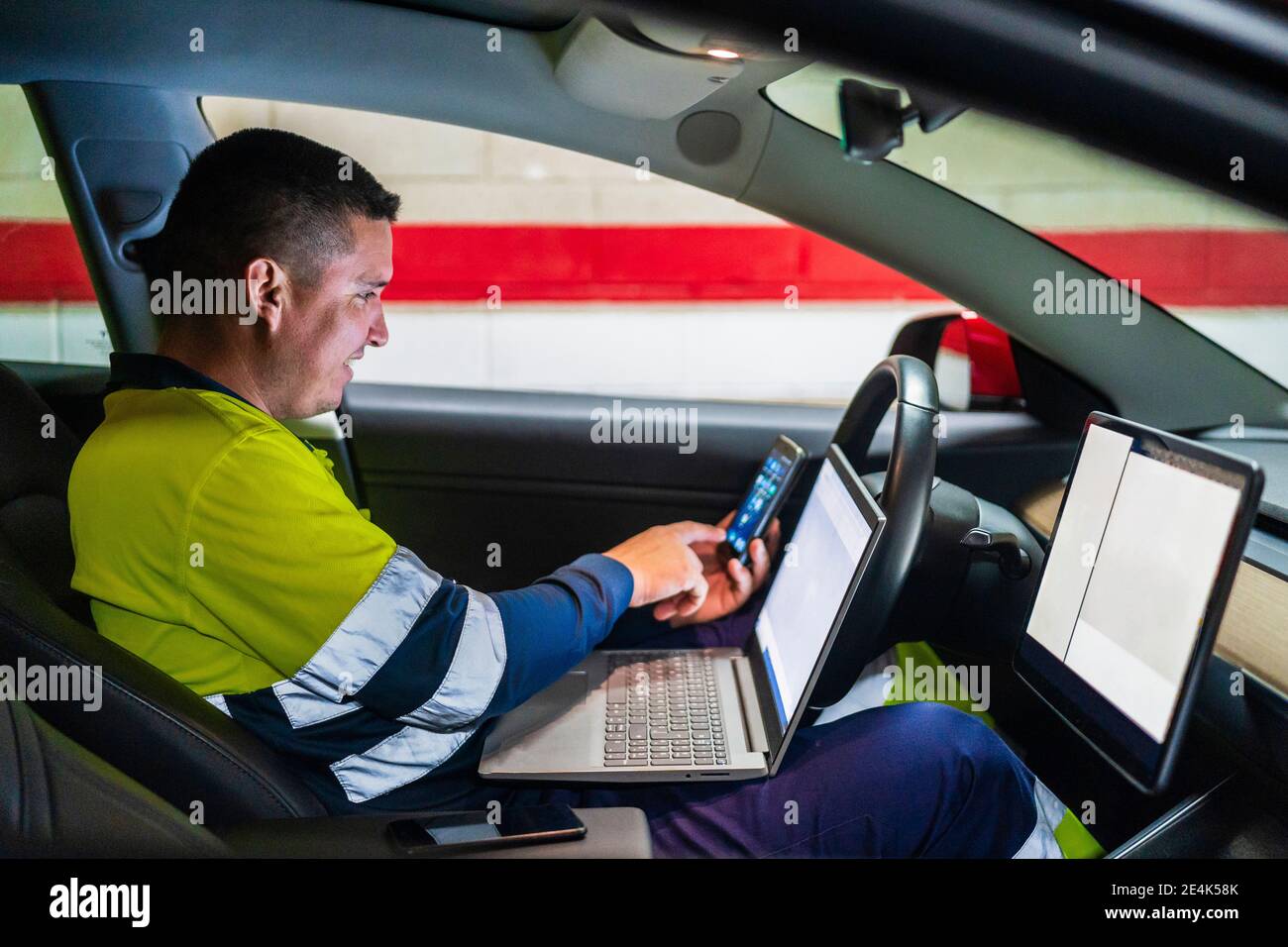 Programmer hi-res stock photography and images - Alamy