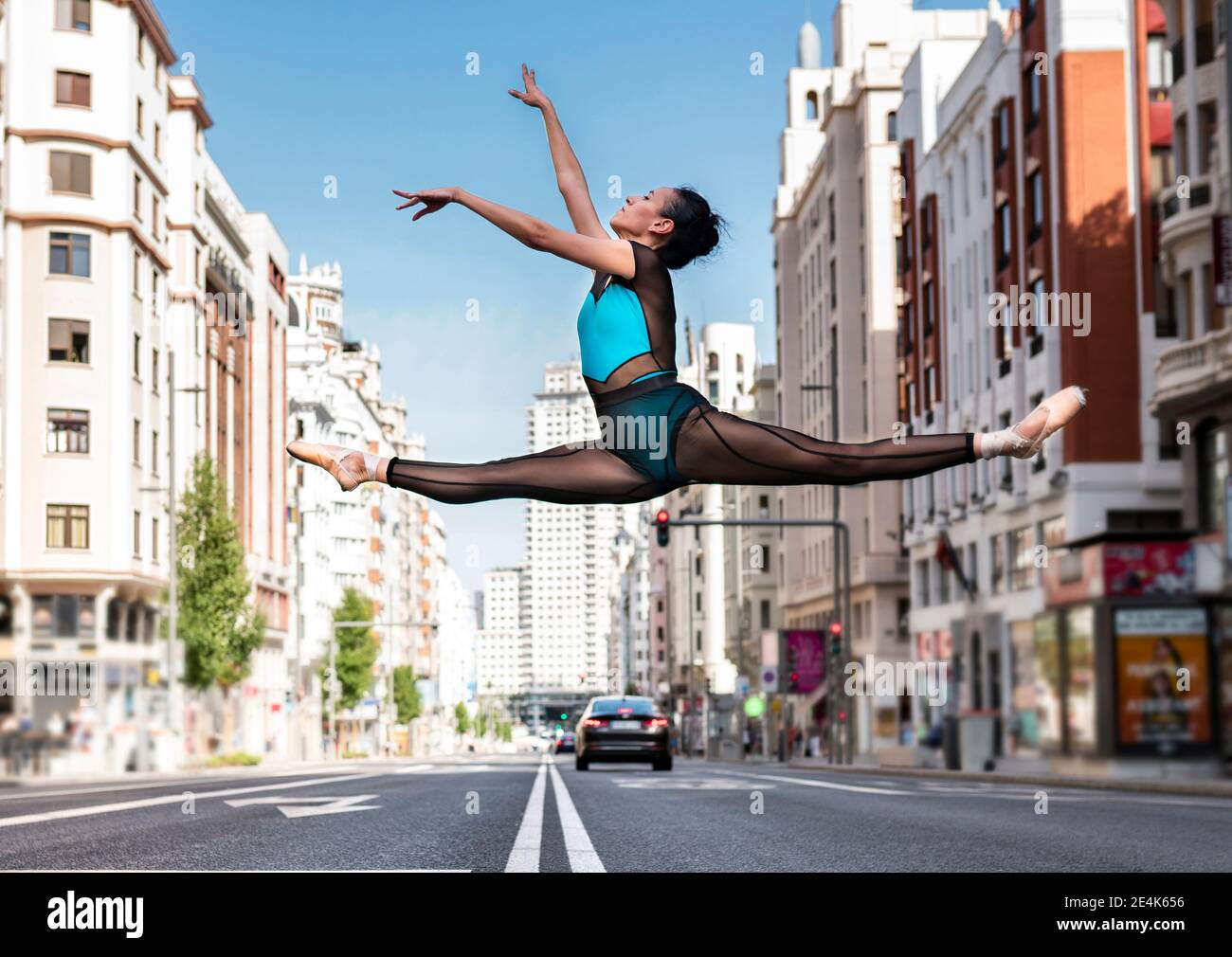 Road ballet hi-res stock photography and images - Alamy