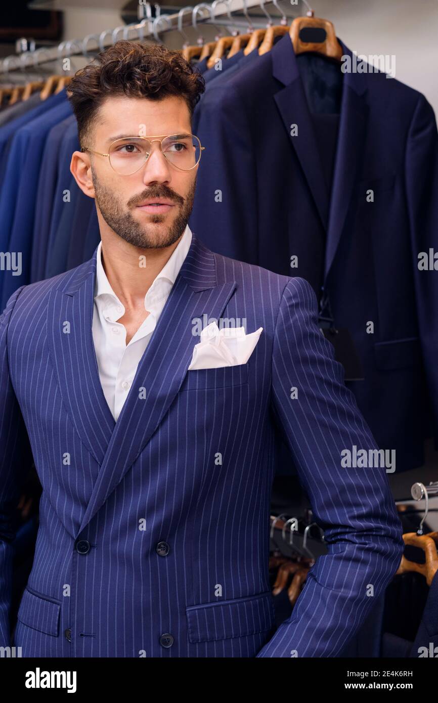 Portrait man suit handkerchief hi-res stock photography and images - Alamy