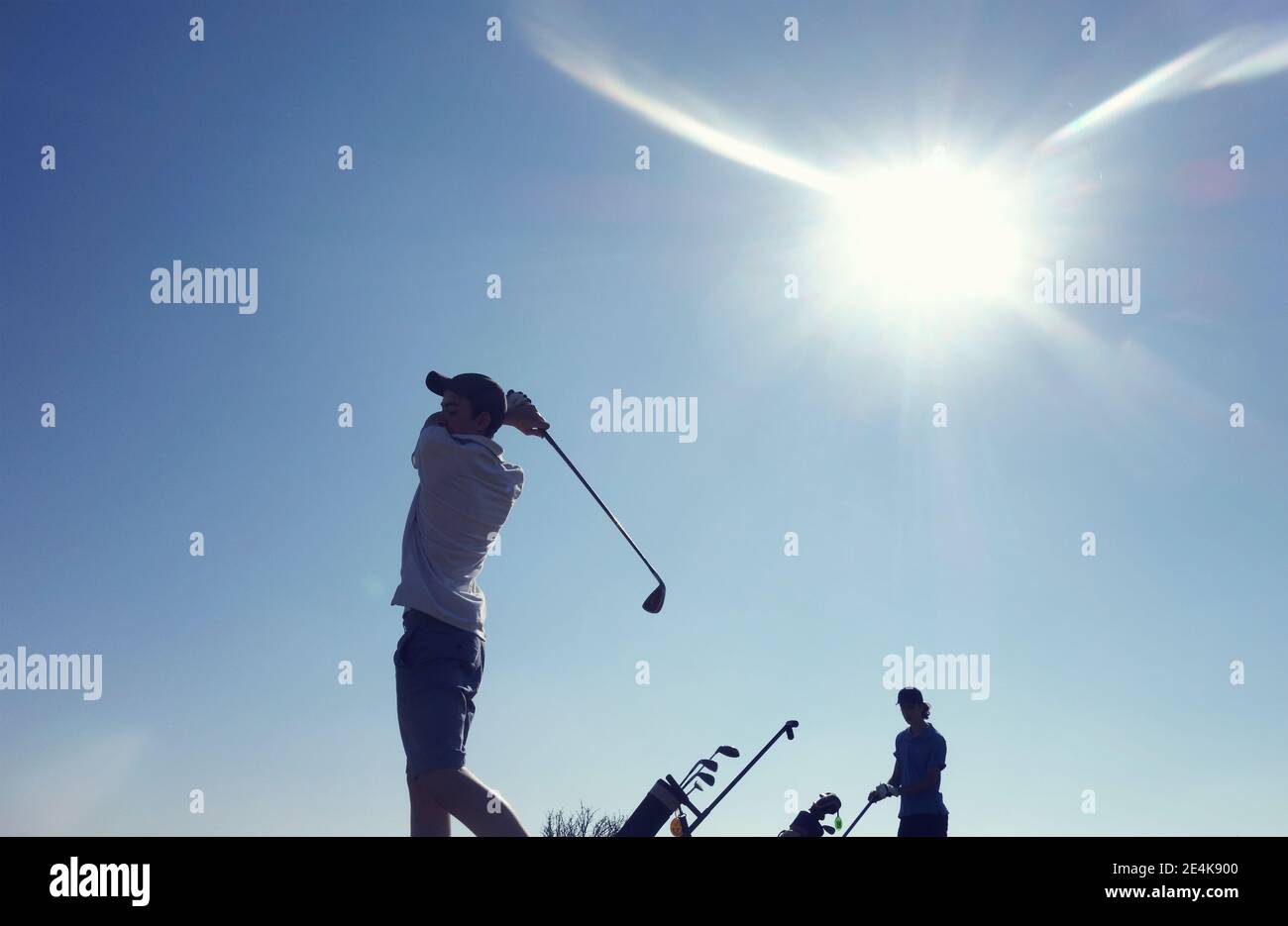 Sunny golf day hi-res stock photography and images - Alamy