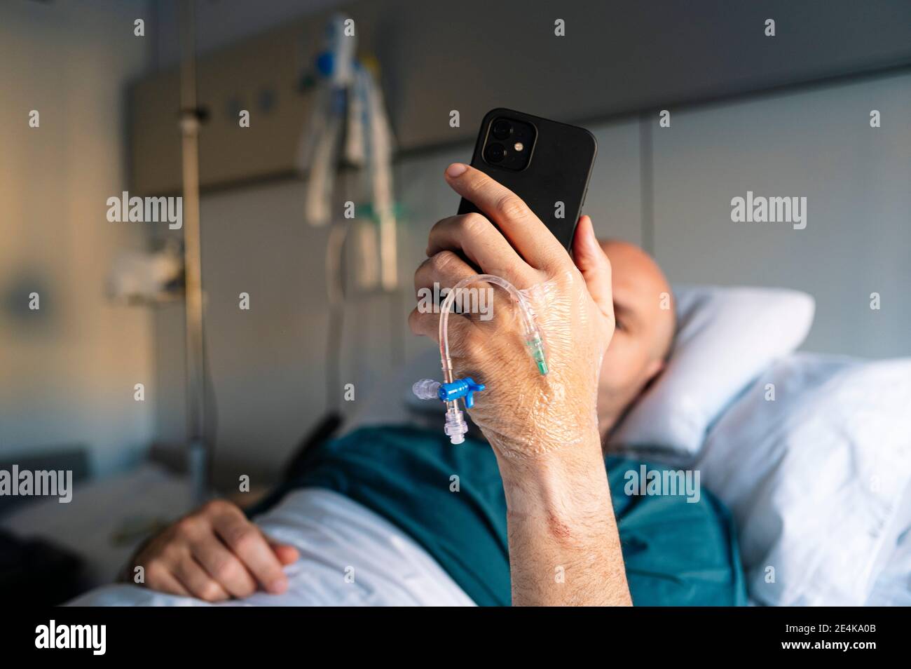 Hospital bed ward patient hi-res stock photography and images - Alamy