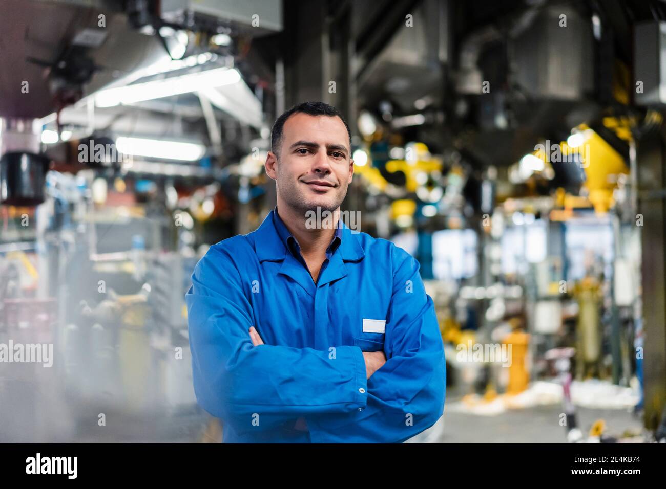 Smiling middle eastern engineer hi-res stock photography and images - Alamy