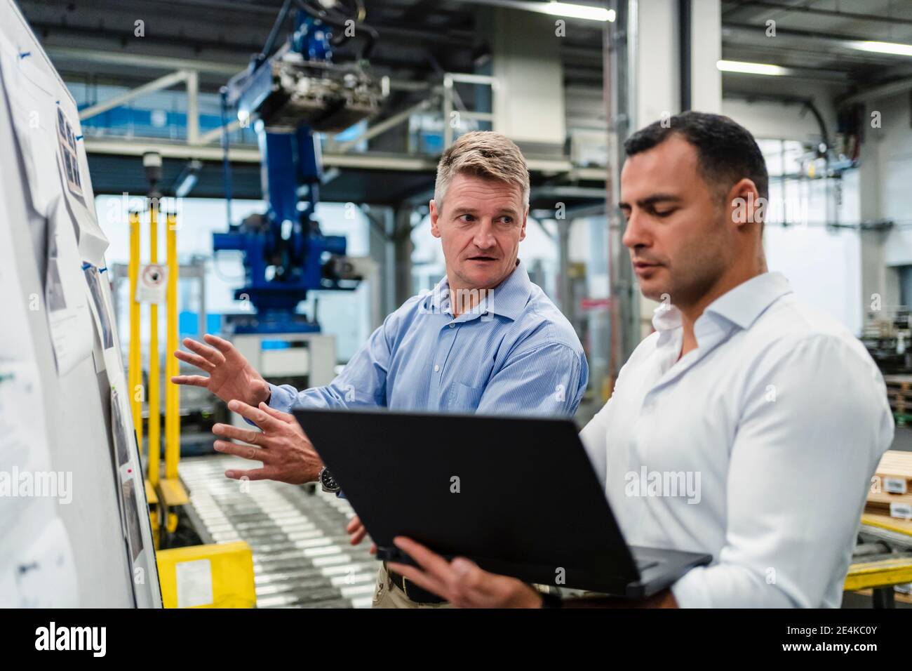 Supervisor meeting hi-res stock photography and images - Alamy