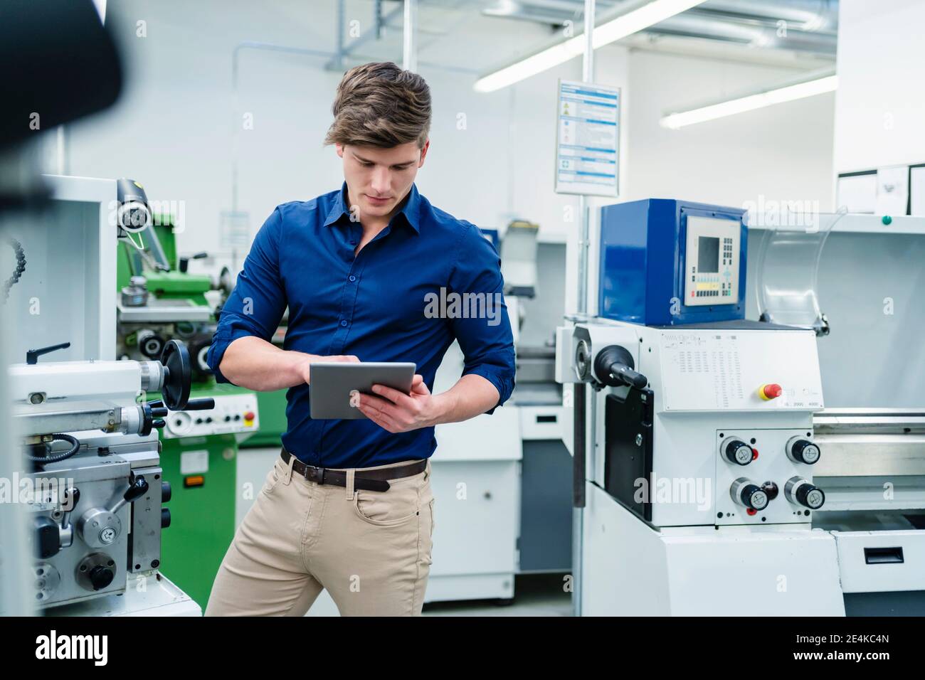 Professional manufacturing hi-res stock photography and images - Alamy
