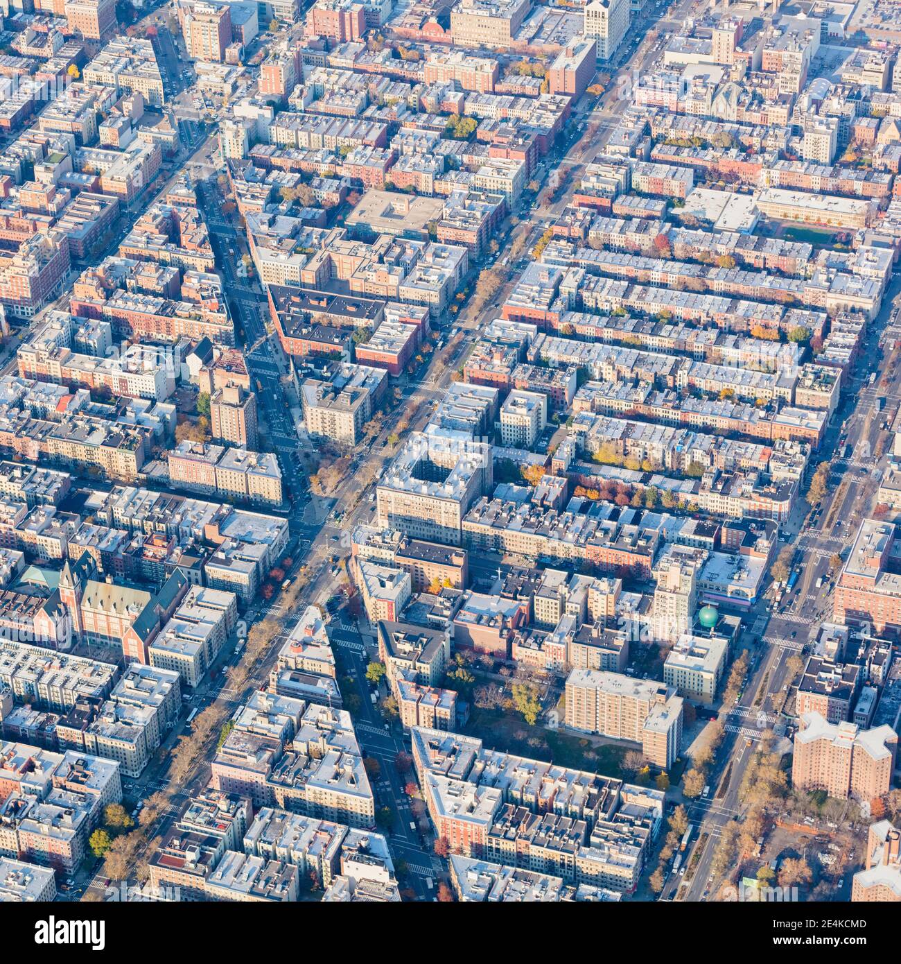 Residential area new york city aerial hi-res stock photography and ...