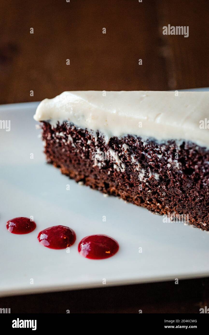 Cornwall chocolate cake hi-res stock photography and images - Alamy