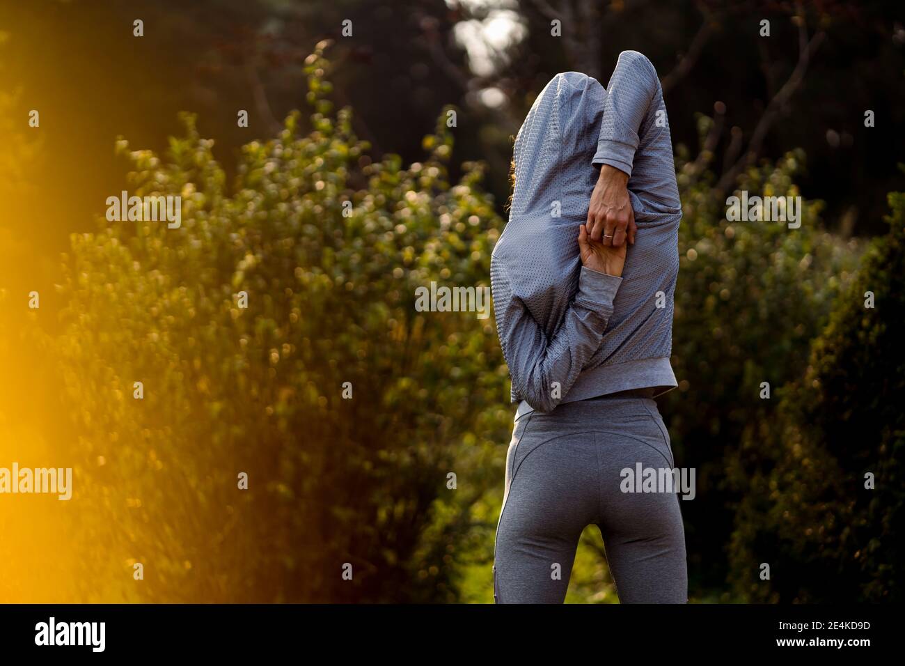 Hands stretching hi-res stock photography and images - Alamy