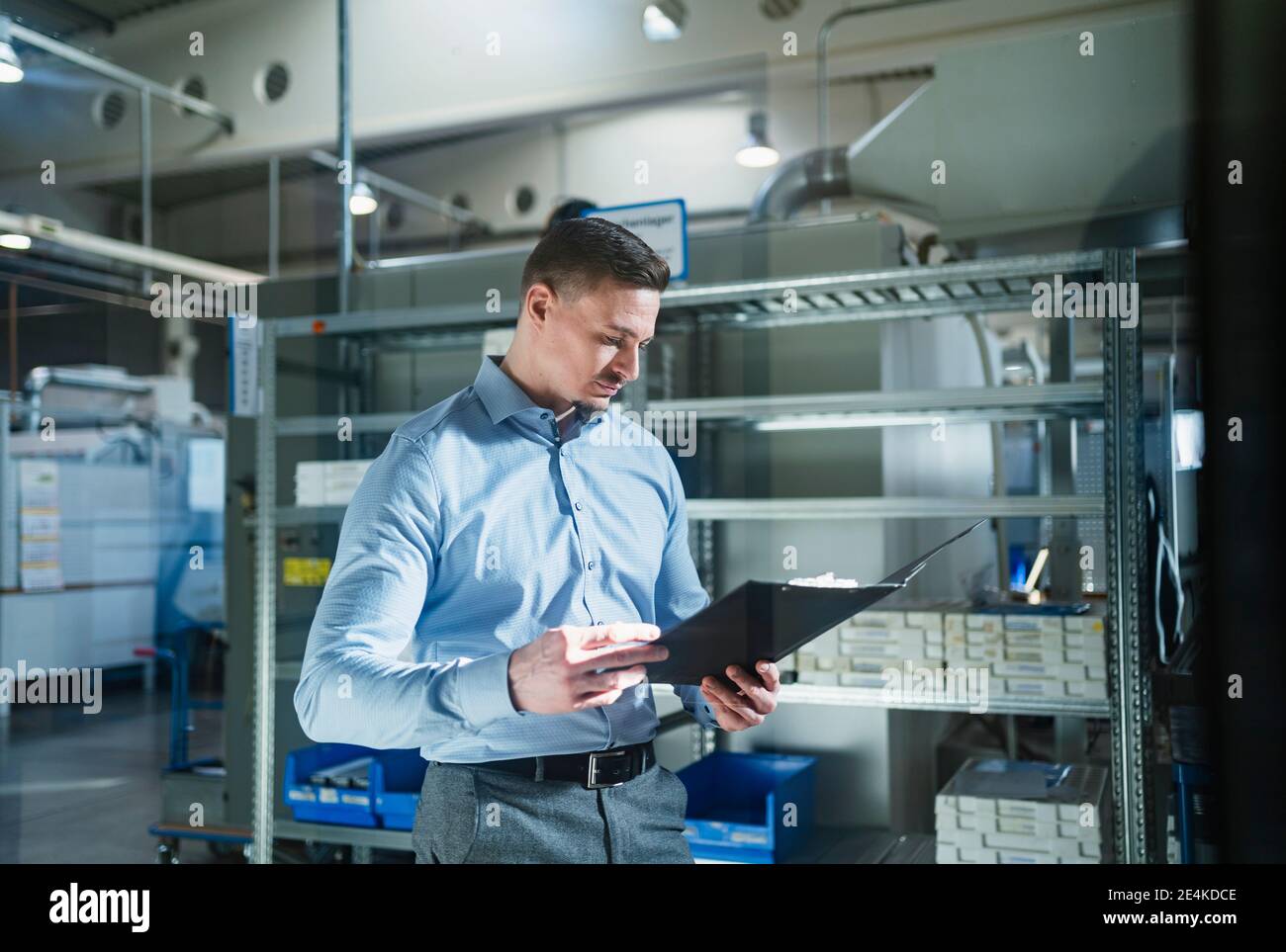 File rack hi-res stock photography and images - Alamy