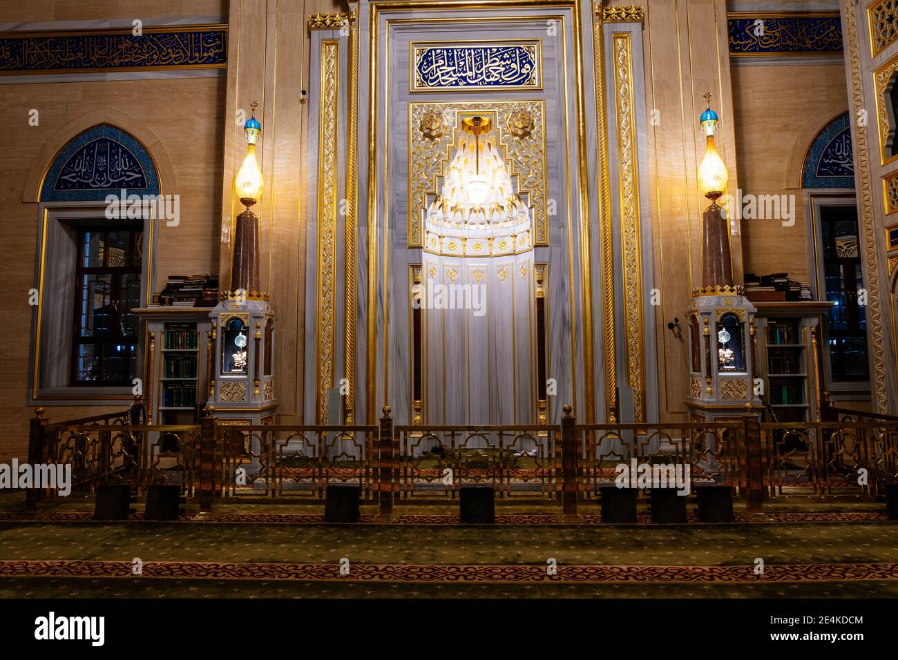 Interior of Ahmad Kadyrov Mosque Heart of Chechnya Stock Photo - Alamy