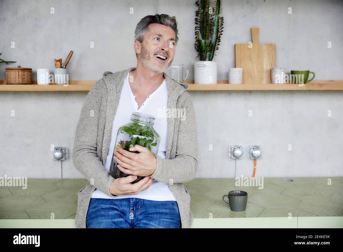 Terrarium decoration hi-res stock photography and images - Alamy