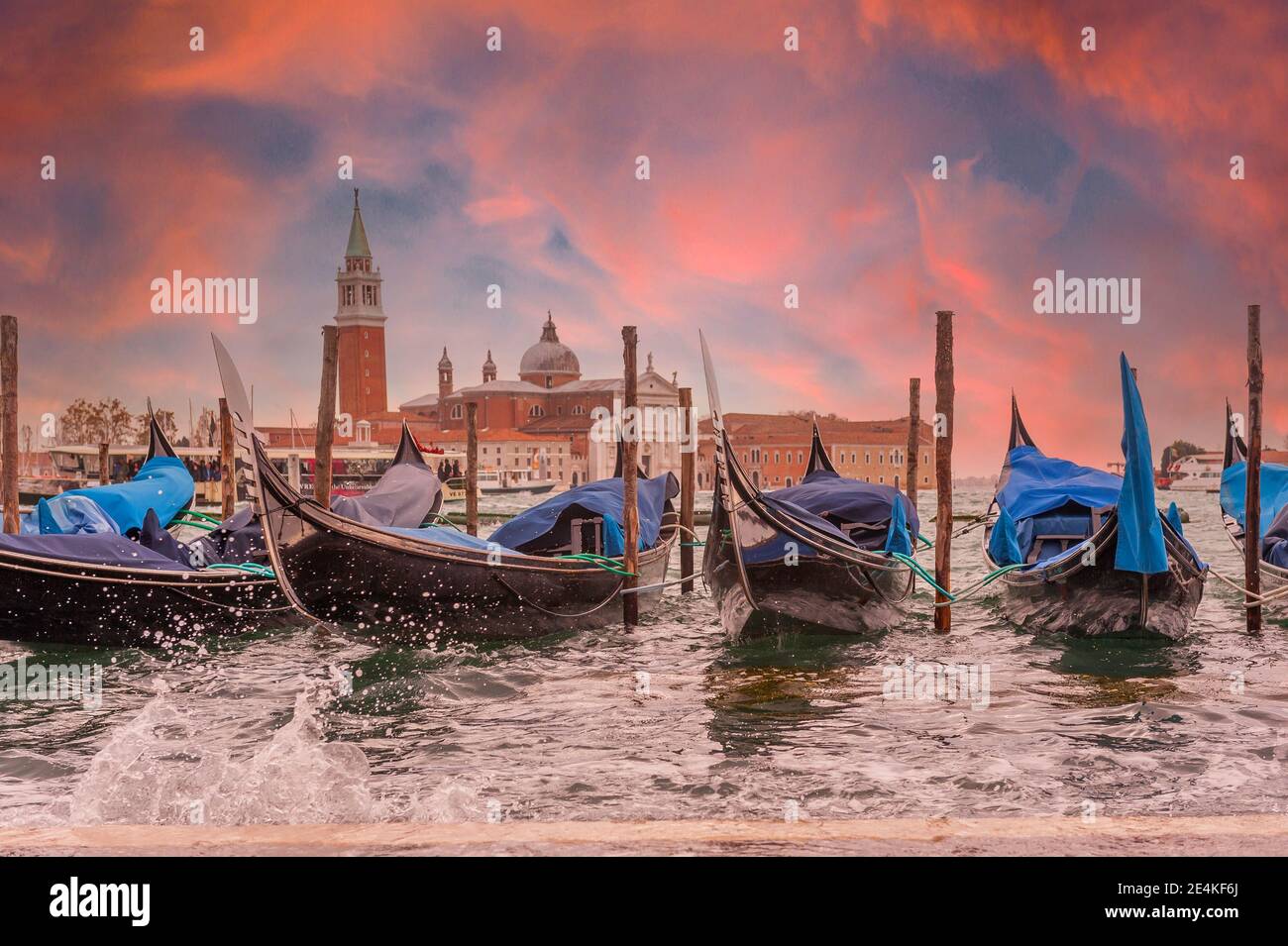 International scene hi-res stock photography and images - Alamy