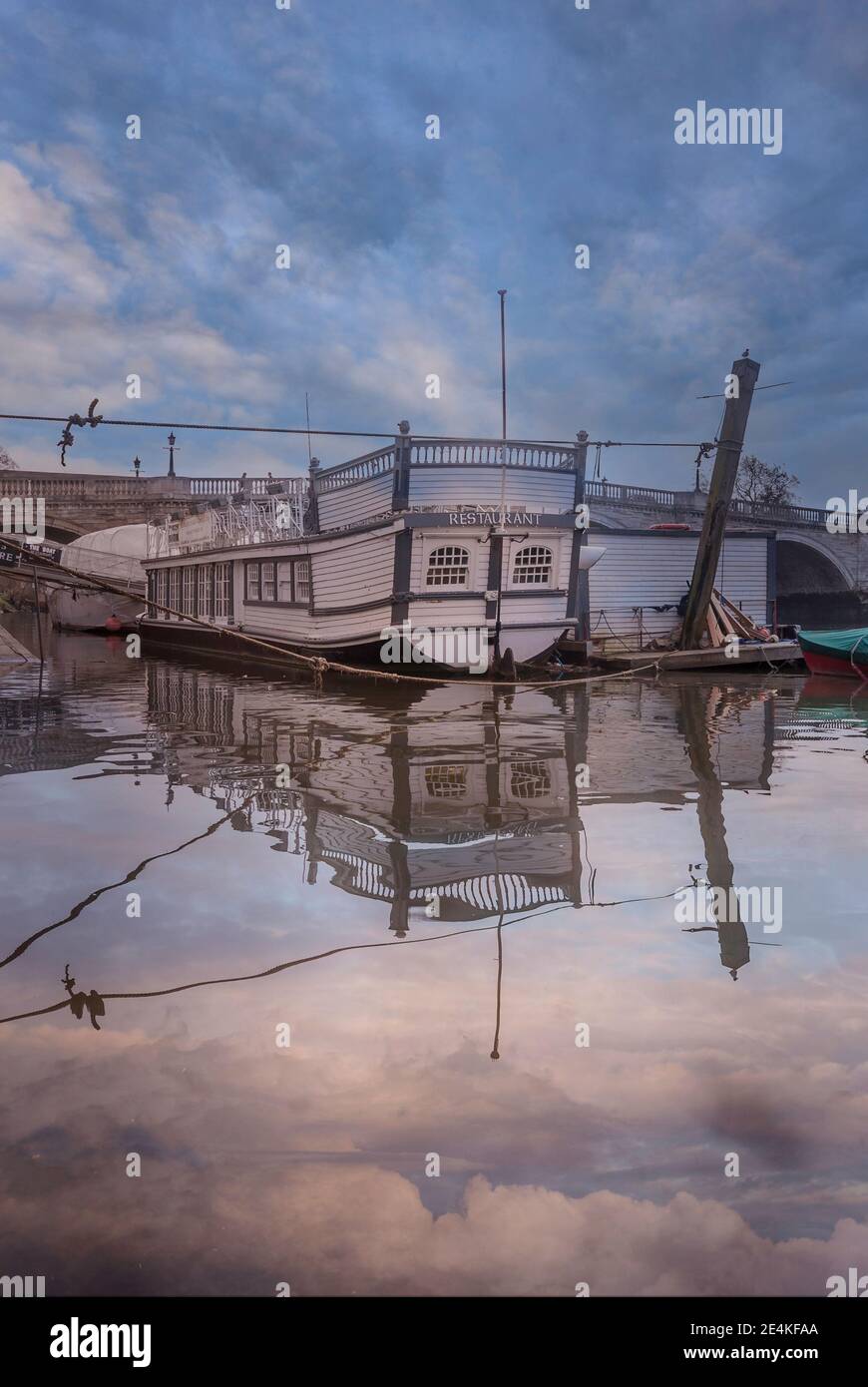 British river landscape english riverbank scene hi-res stock ...