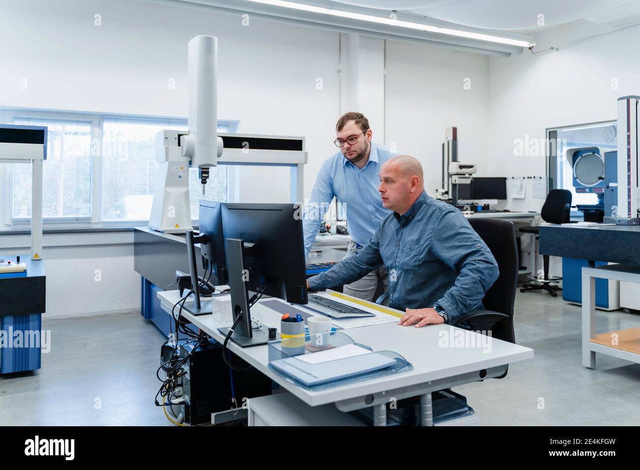 Building engineers using smart hi-res stock photography and images - Alamy