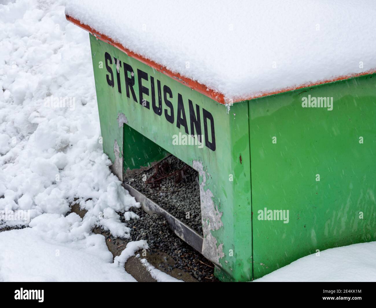 Sand container hi-res stock photography and images - Alamy