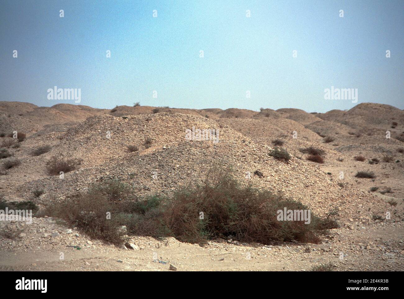 Dilmun burial mounds hi-res stock photography and images - Alamy