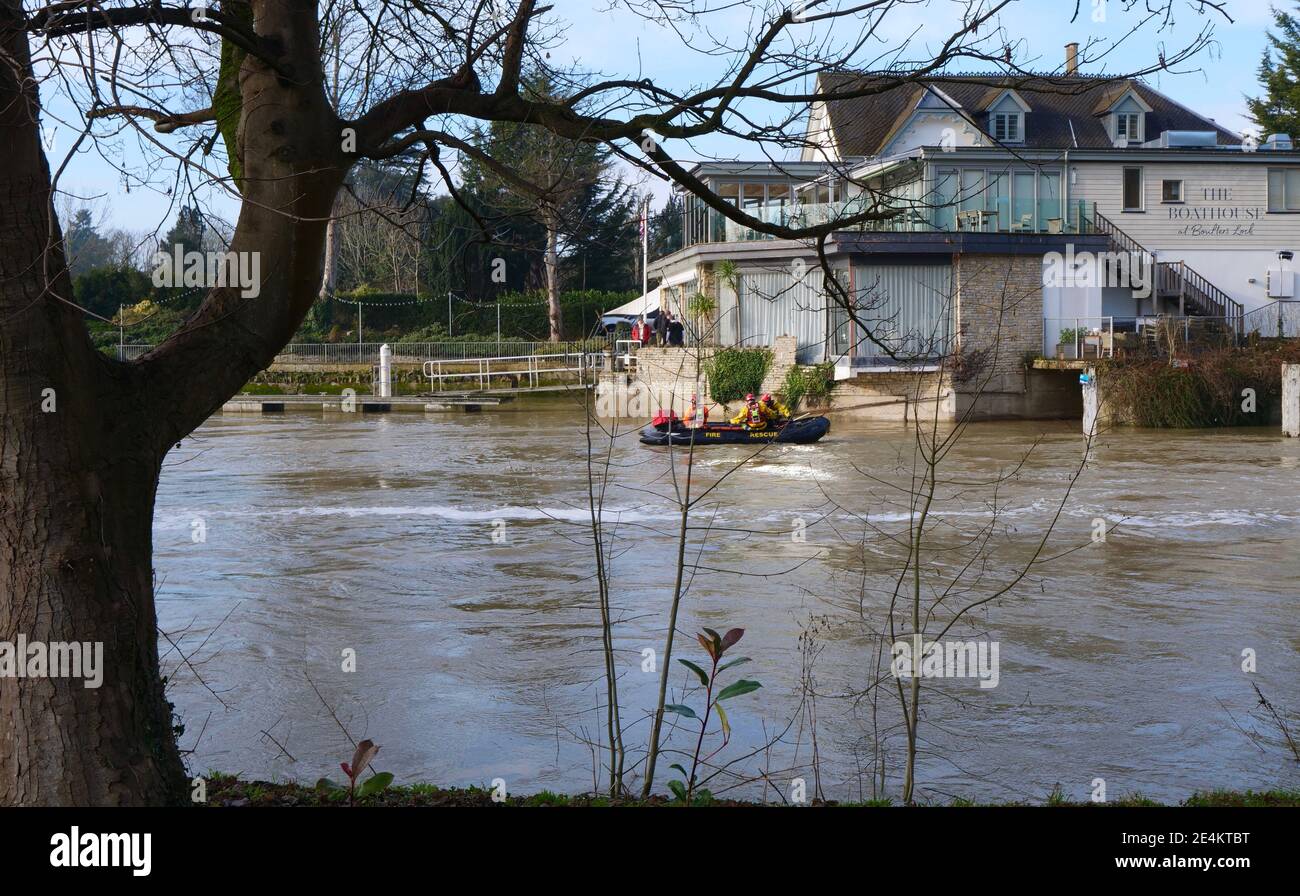 Ray mill island maidenhead hi-res stock photography and images - Alamy