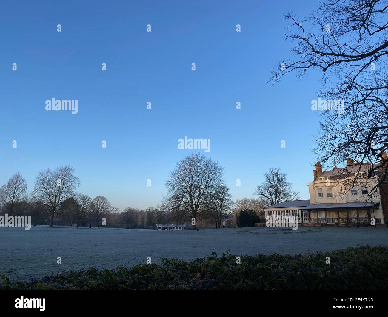 Marlow On Thames High Resolution Stock Photography and Images - Alamy