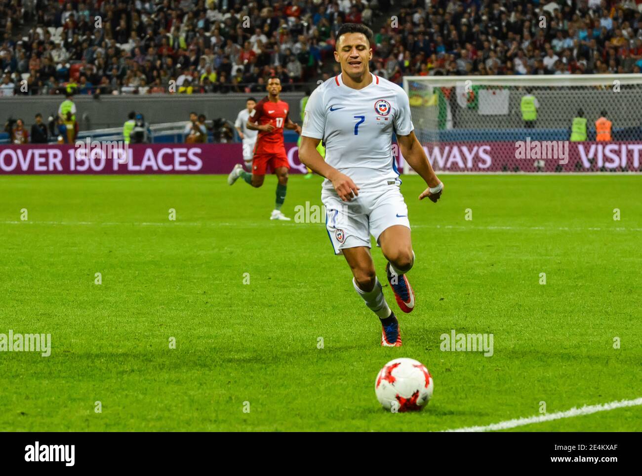Alexis sanchez hi-res stock photography and images - Alamy