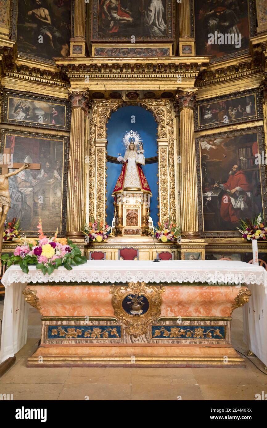 detail of baroque style altar, from seventeenth century, indoor of ...