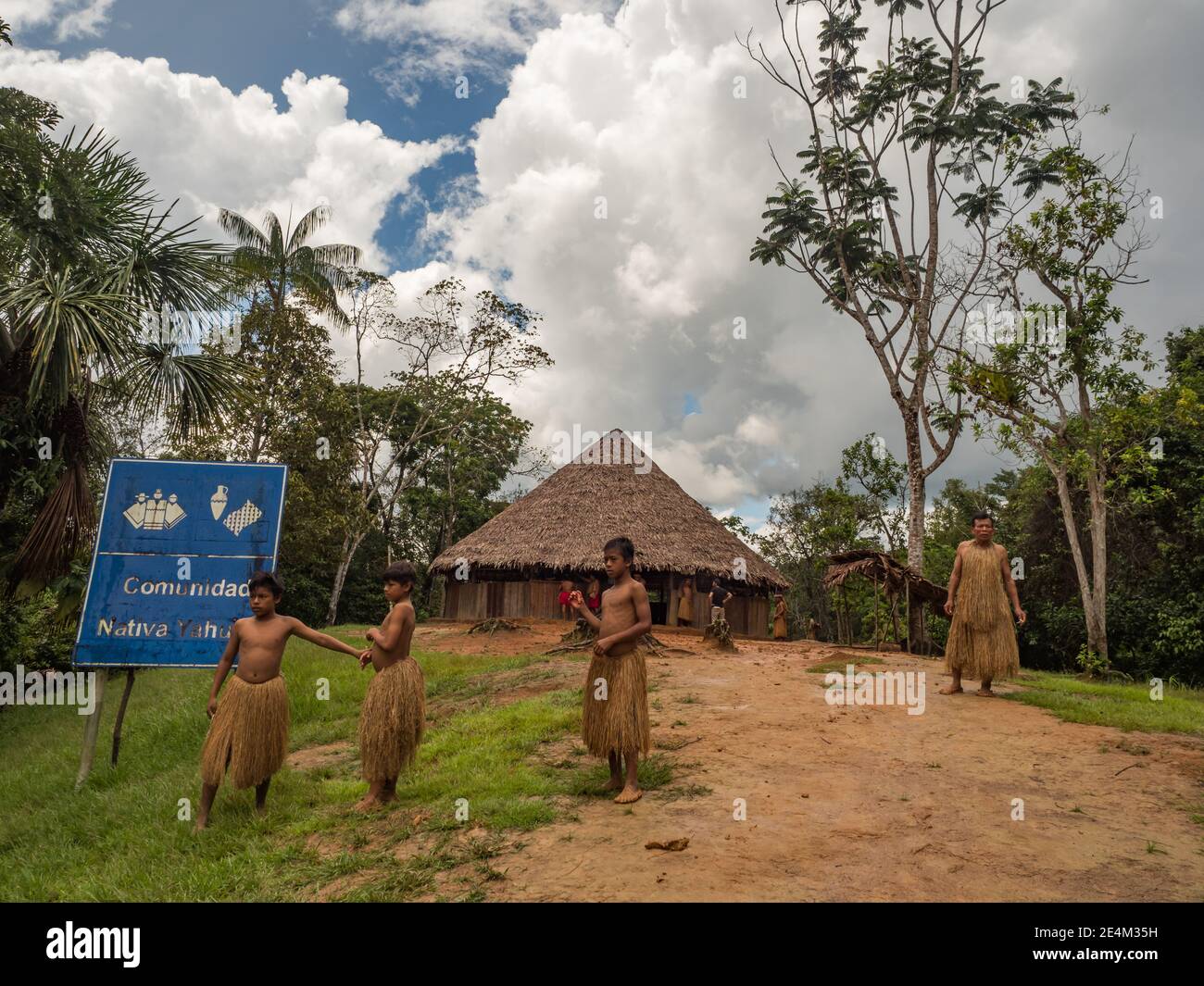 Yagua children hi-res stock photography and images - Alamy