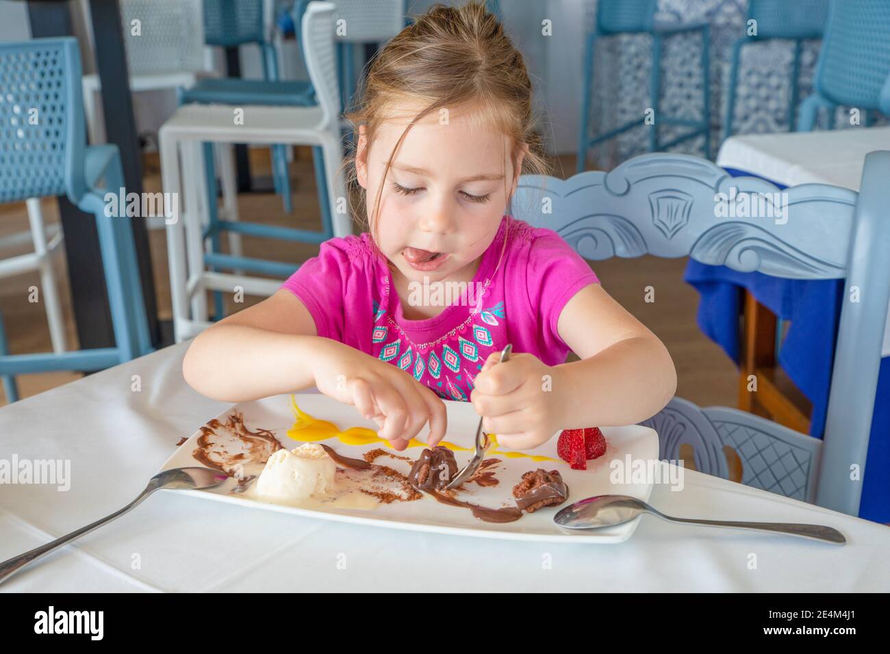 Old person eating pie hi-res stock photography and images - Alamy