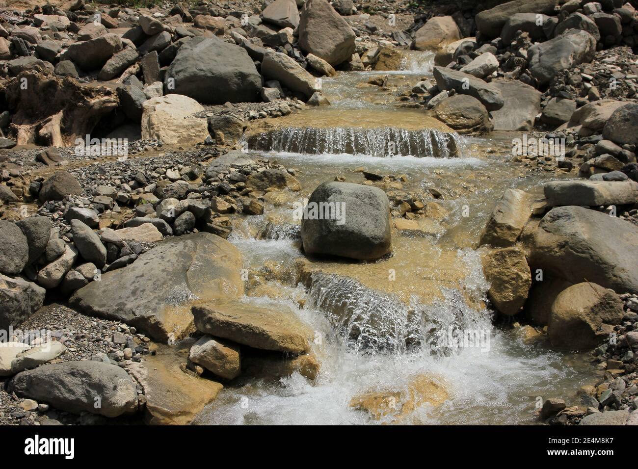 Transparent river hi-res stock photography and images - Alamy
