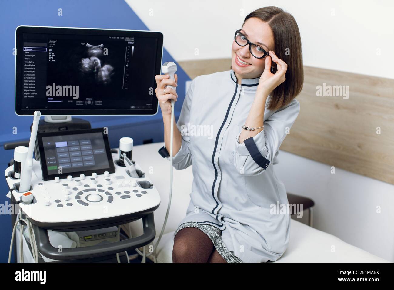 Ultrasound of human internal organs hi-res stock photography and images ...