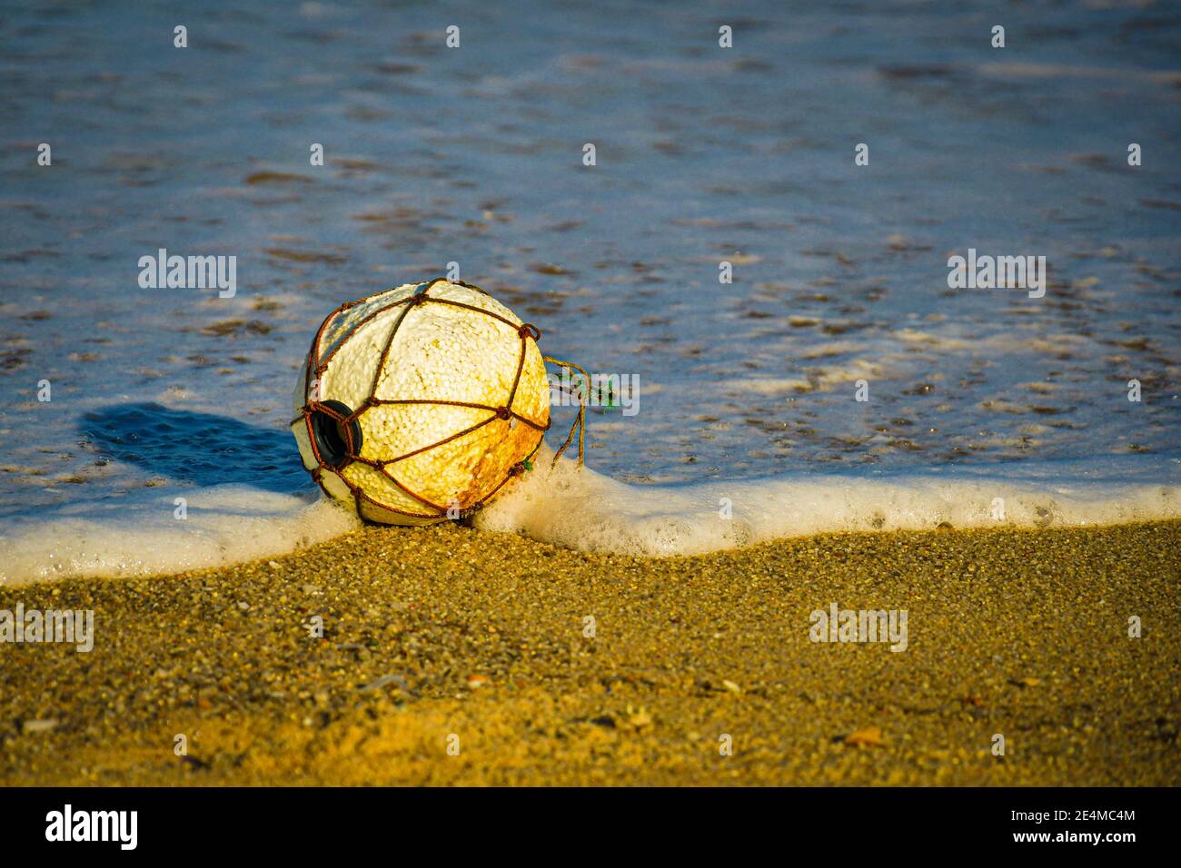 Flotsam beachcombing hi-res stock photography and images - Alamy