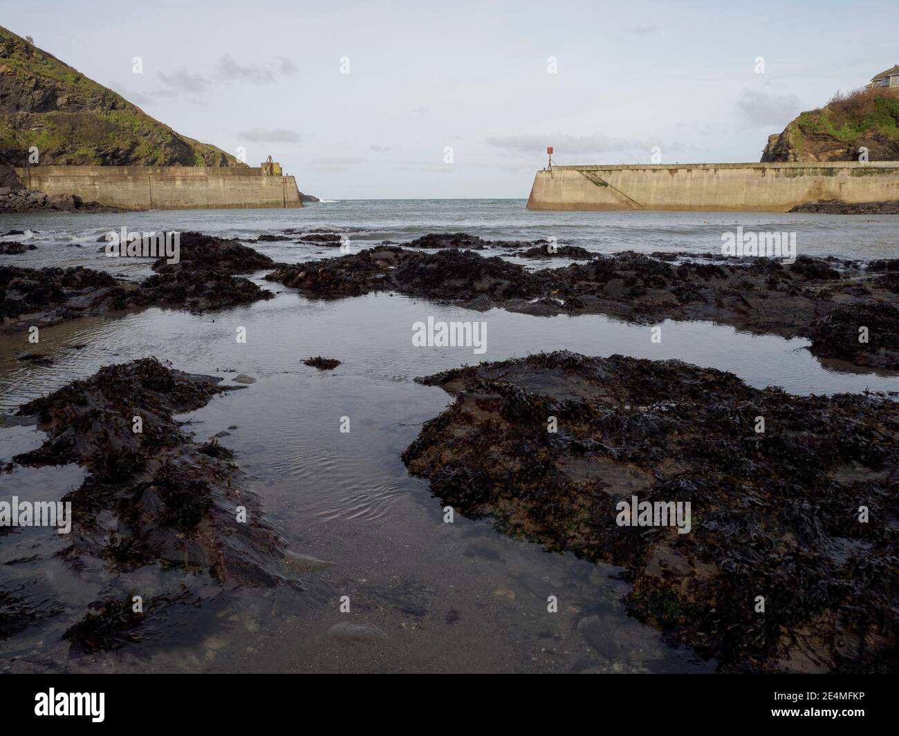 Entrance tidal hi-res stock photography and images - Alamy