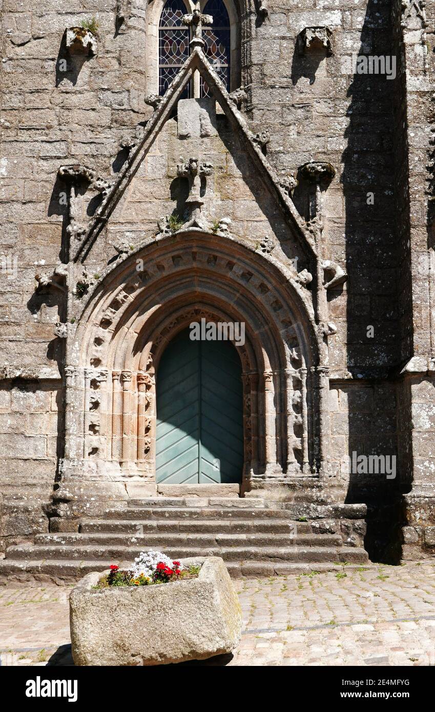 Locronan, Penity chapel in St Ronan church in old village, Finistere ...