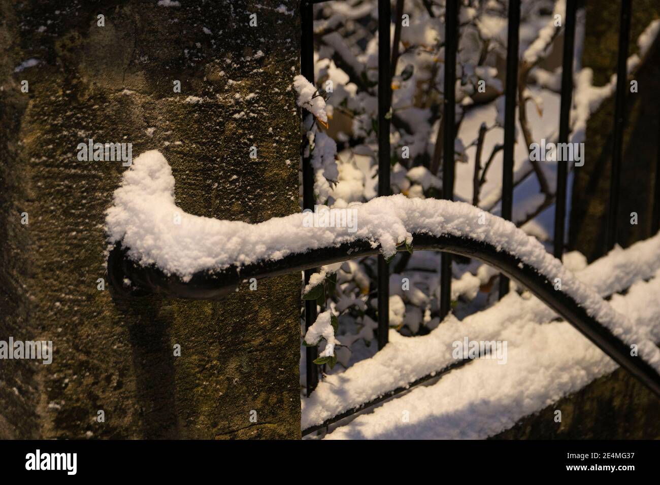 Snow in Bath/Snow 2021 Stock Photo - Alamy