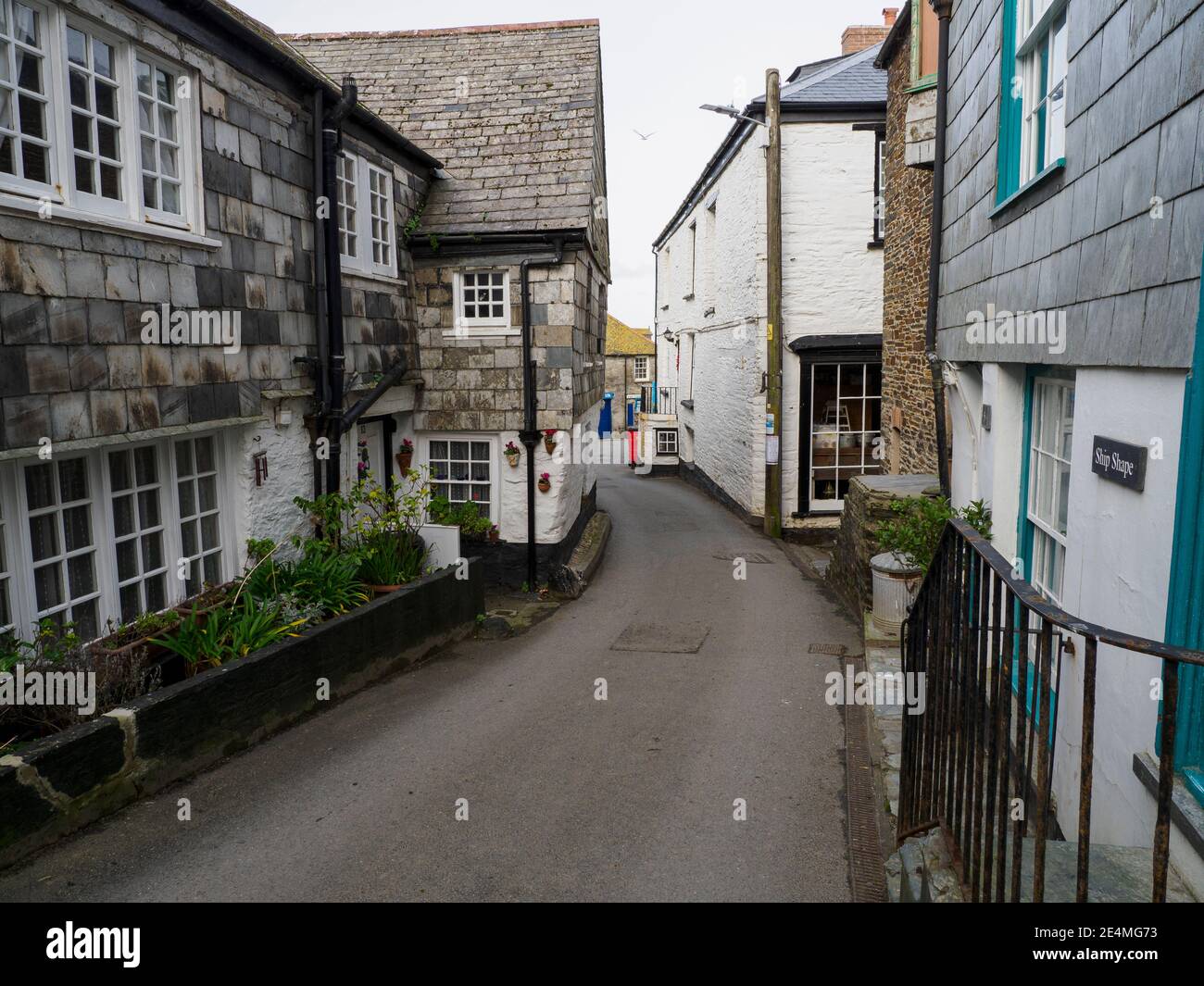 Church Hill, Port Isaac, Cornwall, UK Stock Photo - Alamy