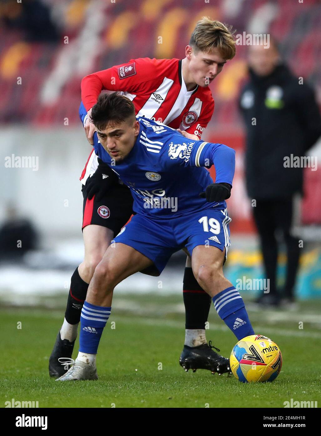 Fin stevens brentford hi-res stock photography and images - Alamy