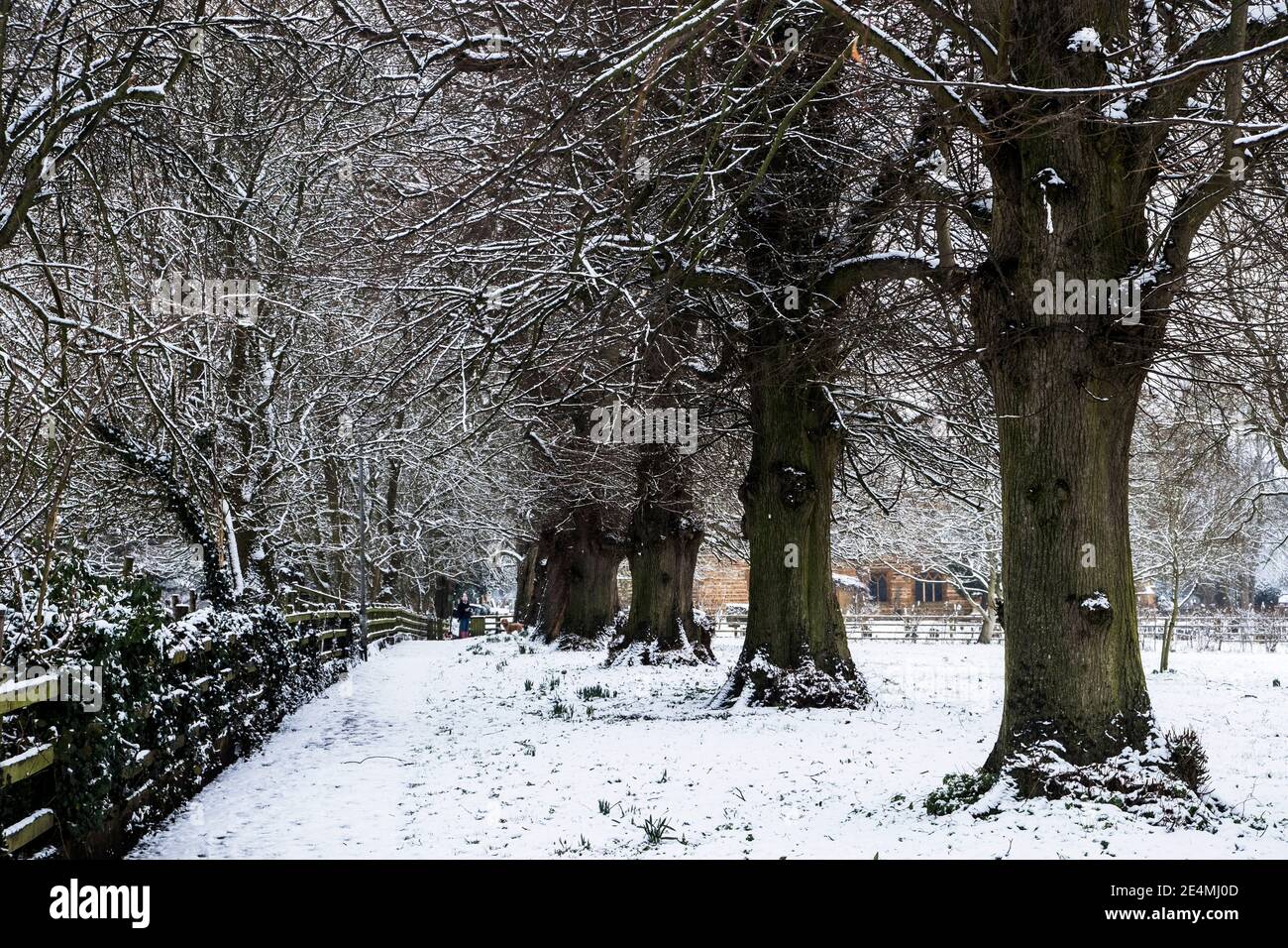 Bugbrooke footpath hi-res stock photography and images - Alamy
