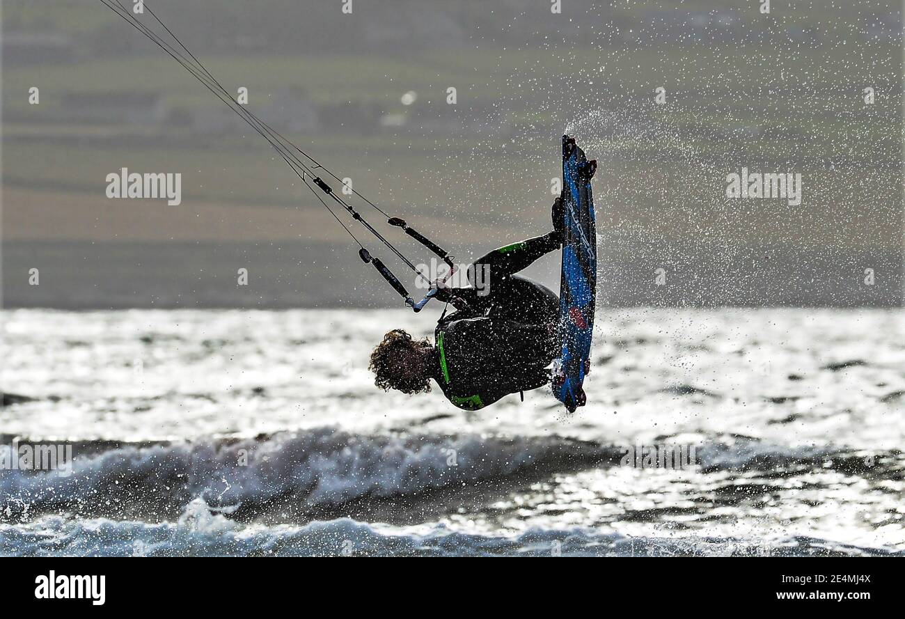 Sideways action on surf kite Stock Photo - Alamy