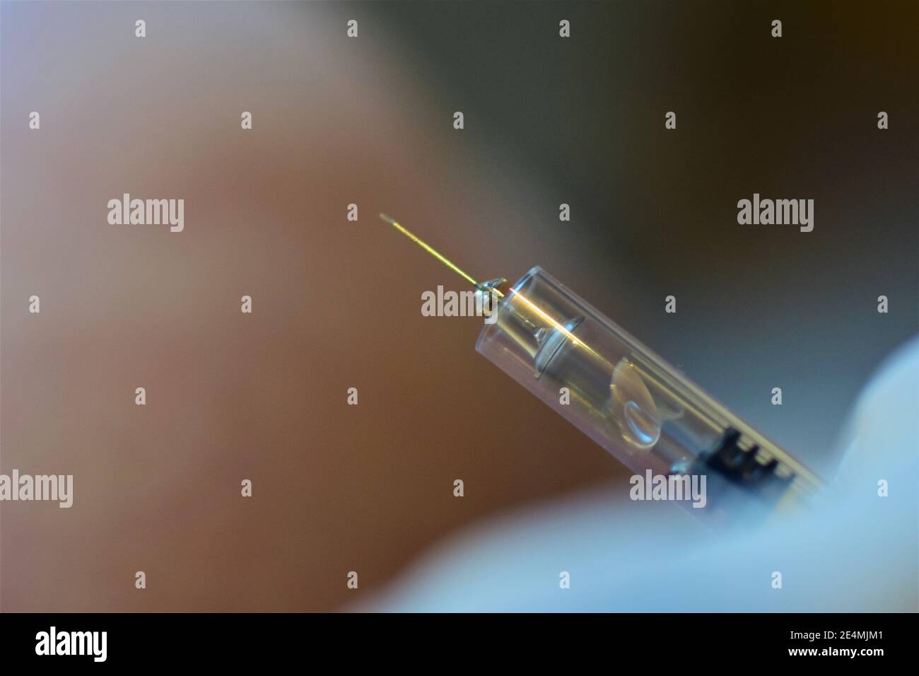 Injection serum hi-res stock photography and images - Alamy