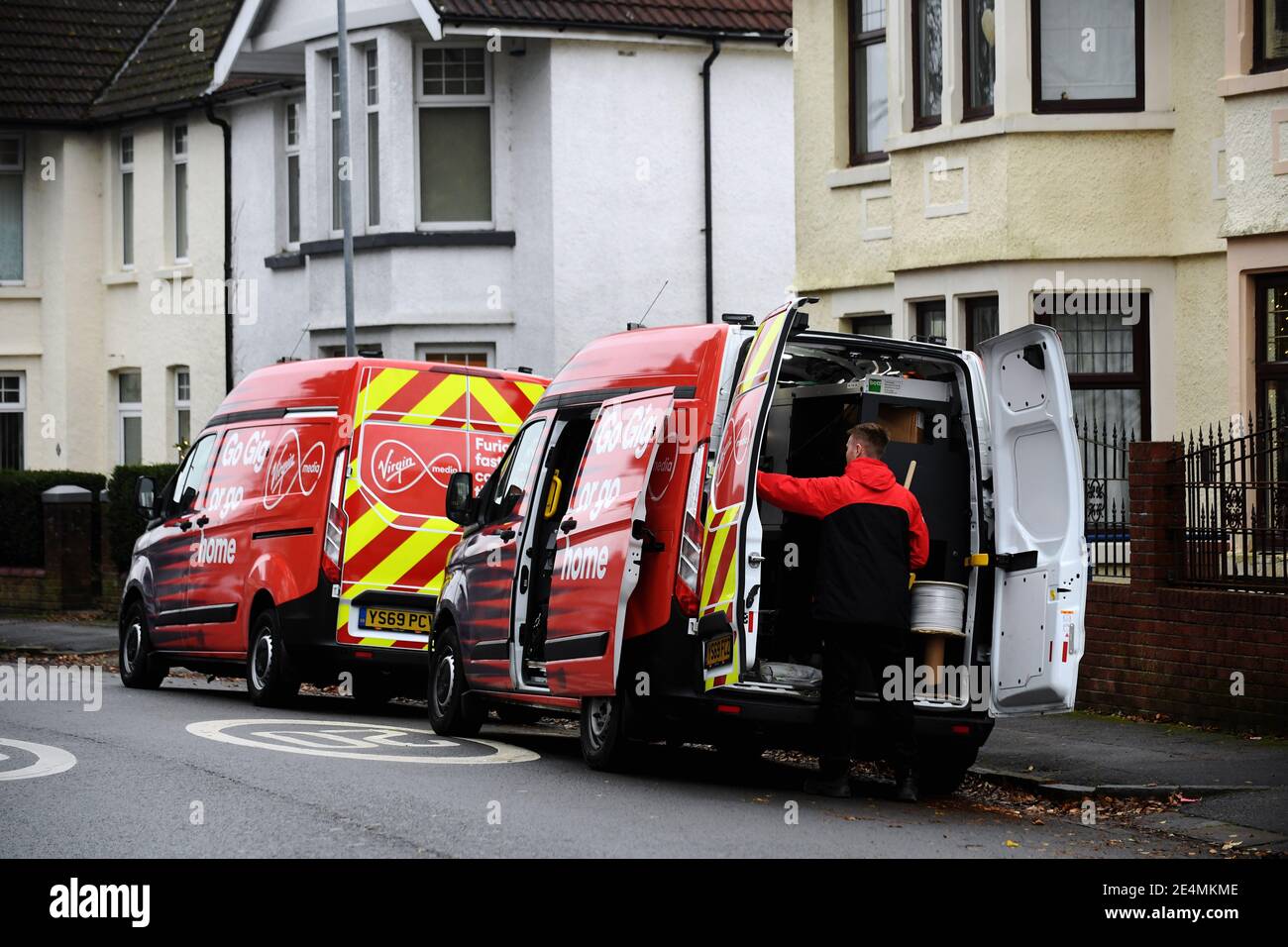 Internet cabinet virgin media hi-res stock photography and images - Alamy