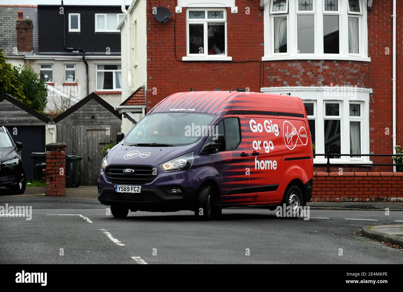 Bbc 1 internet hi-res stock photography and images - Alamy