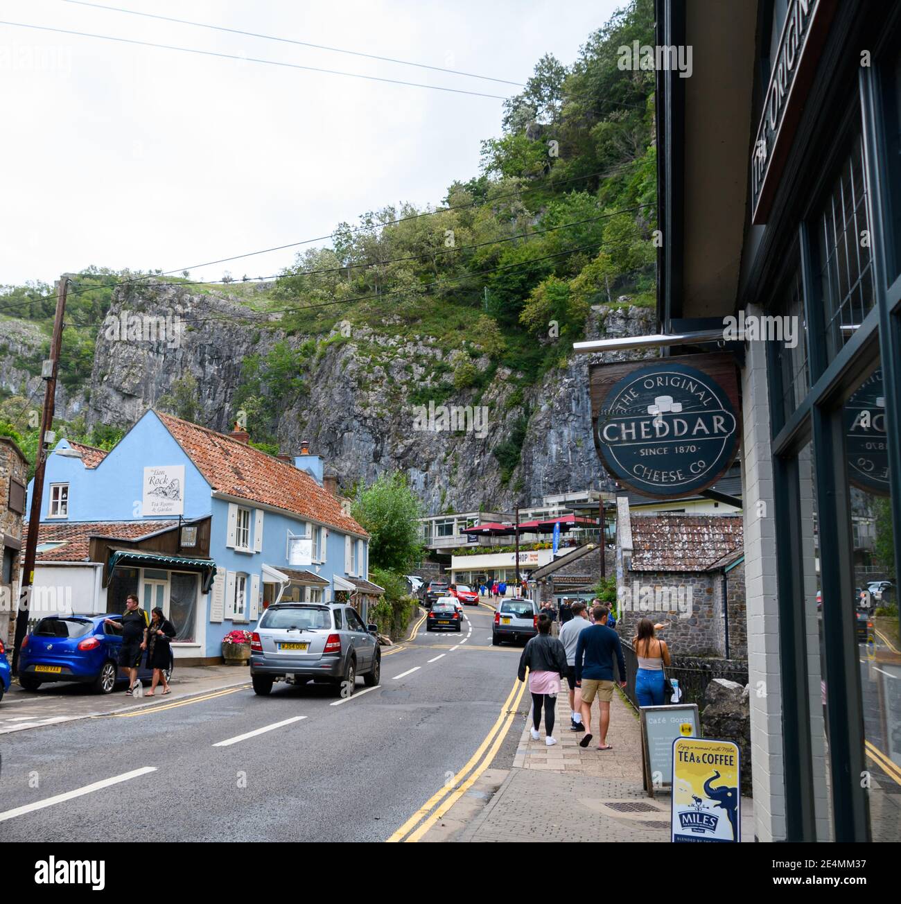 Cheddar gorge winding road hi-res stock photography and images - Alamy