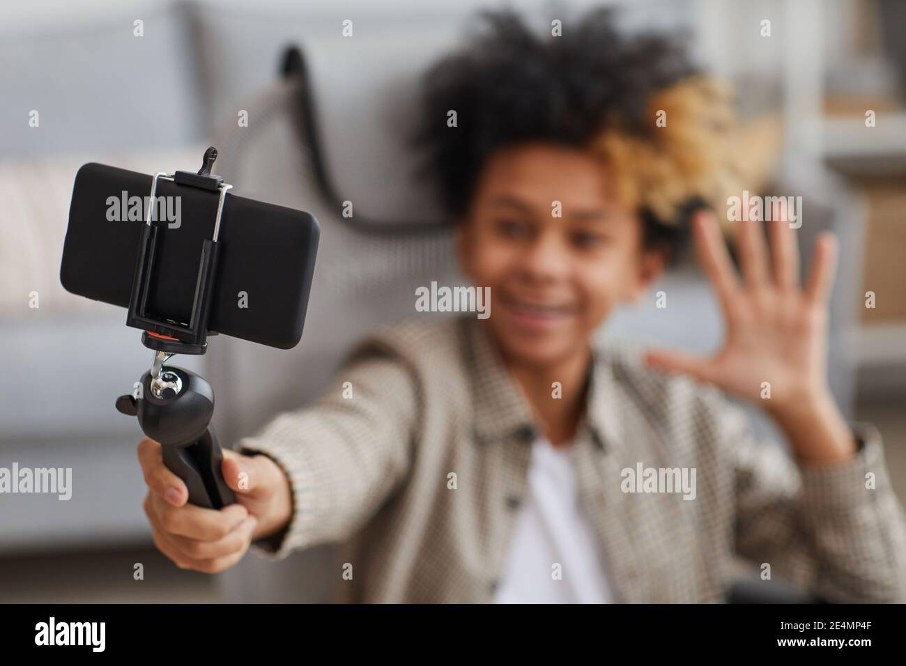 African blogging hi-res stock photography and images - Alamy