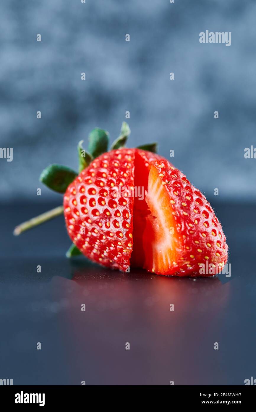 Fresh strawberry cut slices hi-res stock photography and images - Alamy