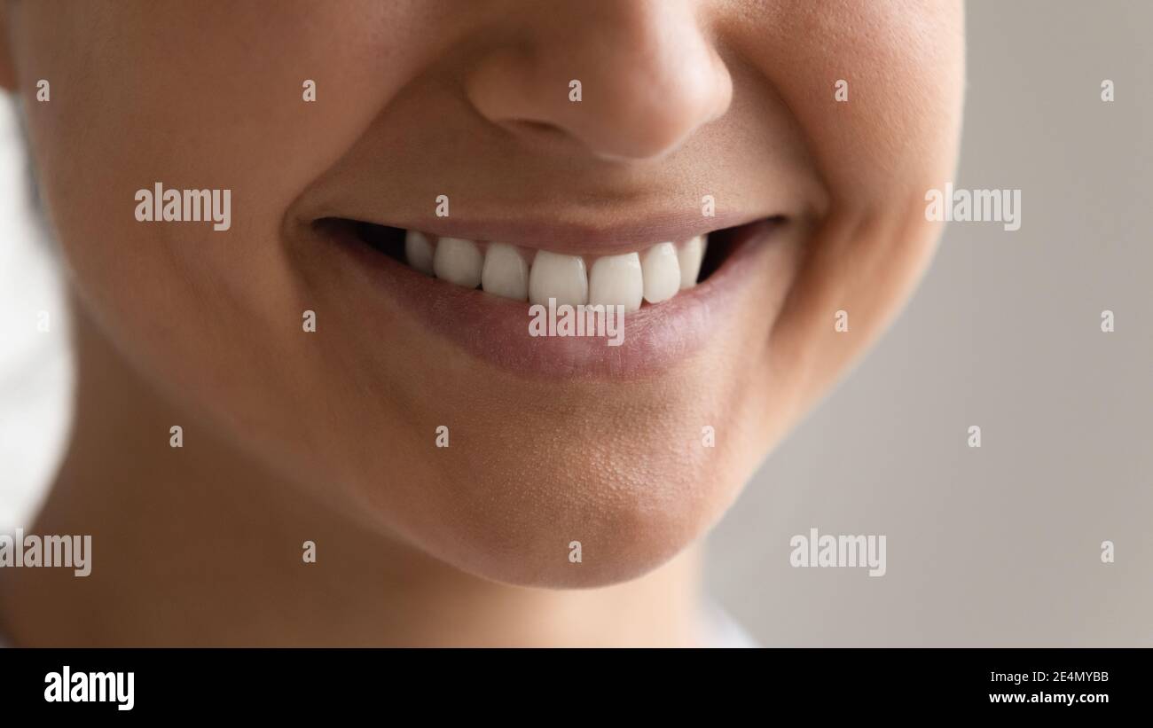Perfect teeth hi-res stock photography and images - Alamy